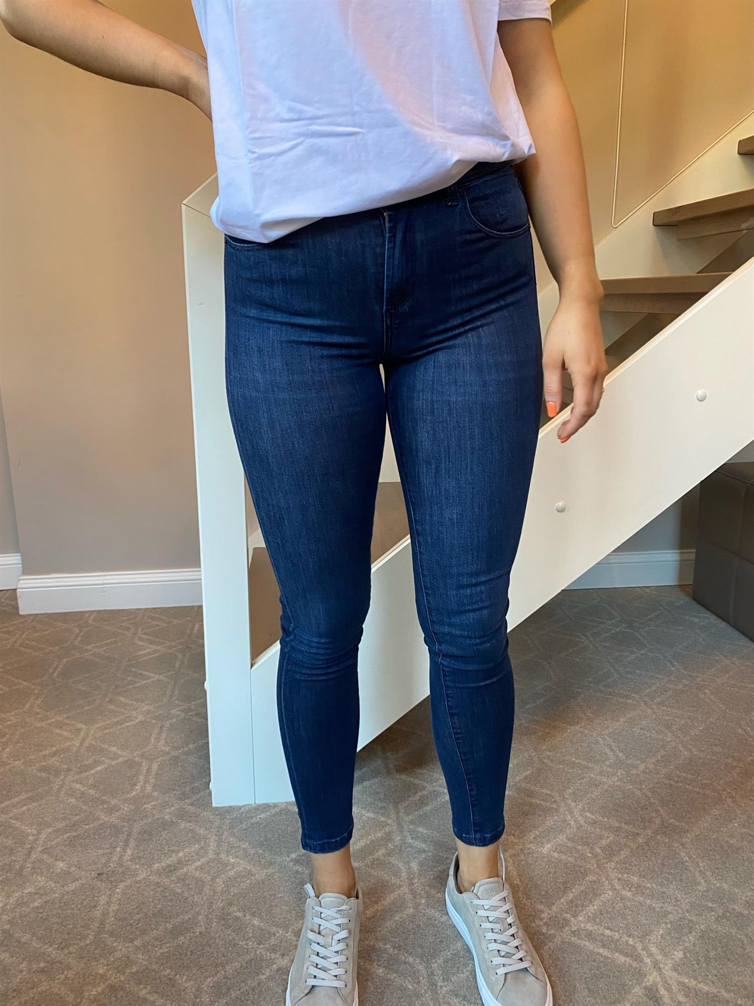 CELIA LEIA BEAT Rinse – Capone